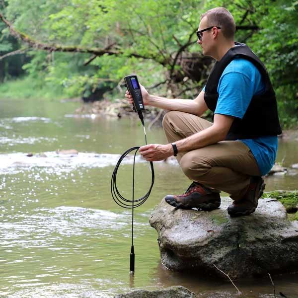 YSI ProSolo Optical Dissolved Oxygen and Conductivity Meter | Xylem ...